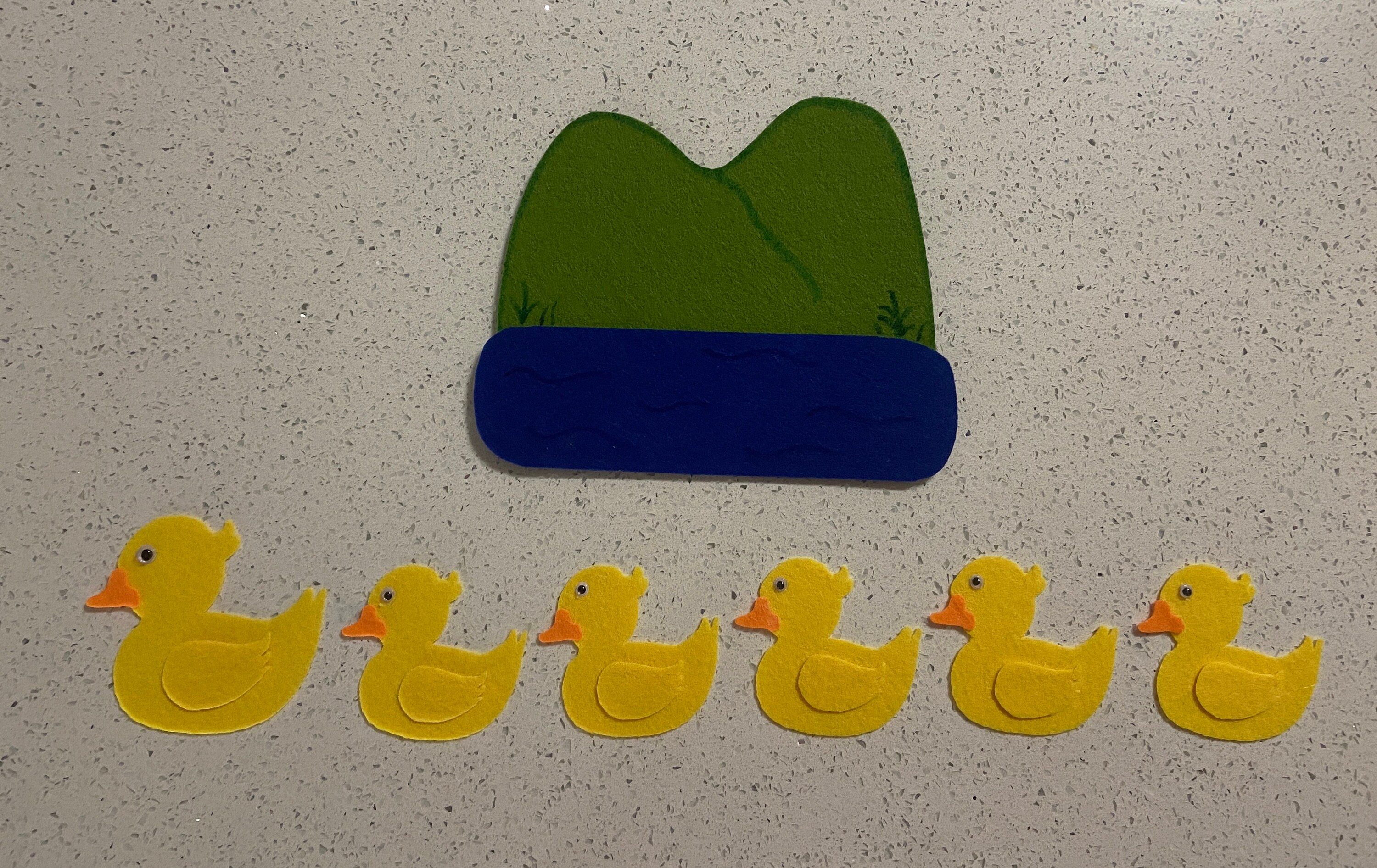 Five Little Ducks Felt Story Board | Felt Play | Preschool Songs | Five ...