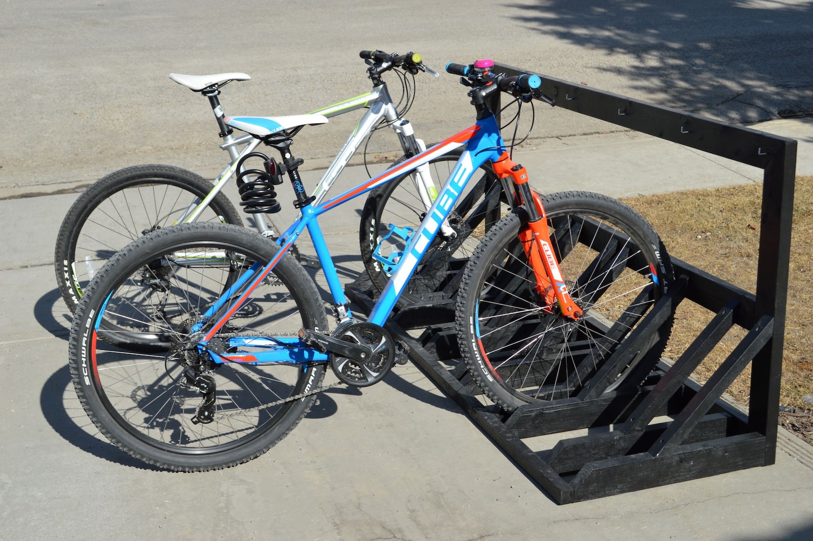 DIY Four Bike Rack Plans/wooden Bike Stand Tutorial/handmade Bike ...