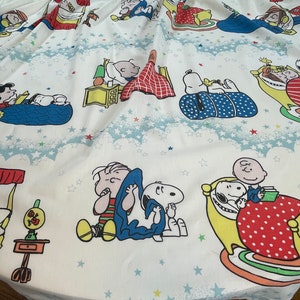 Vintage Charlie Brown Curtain, 60s Peanuts Characters United Feature ...