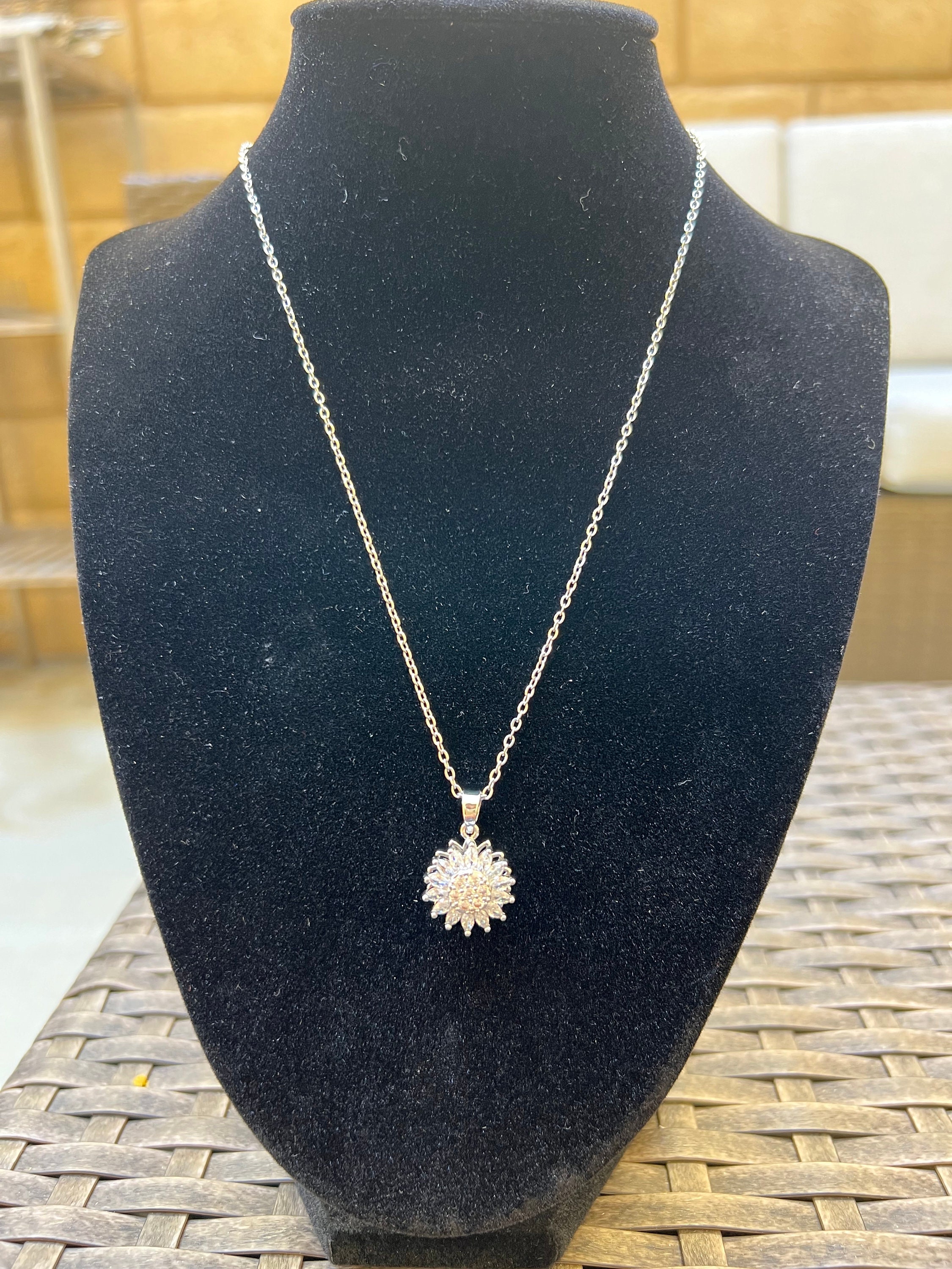 Spinning Silver Sunflower Necklace, Silver Sunflower Spinner Necklace ...