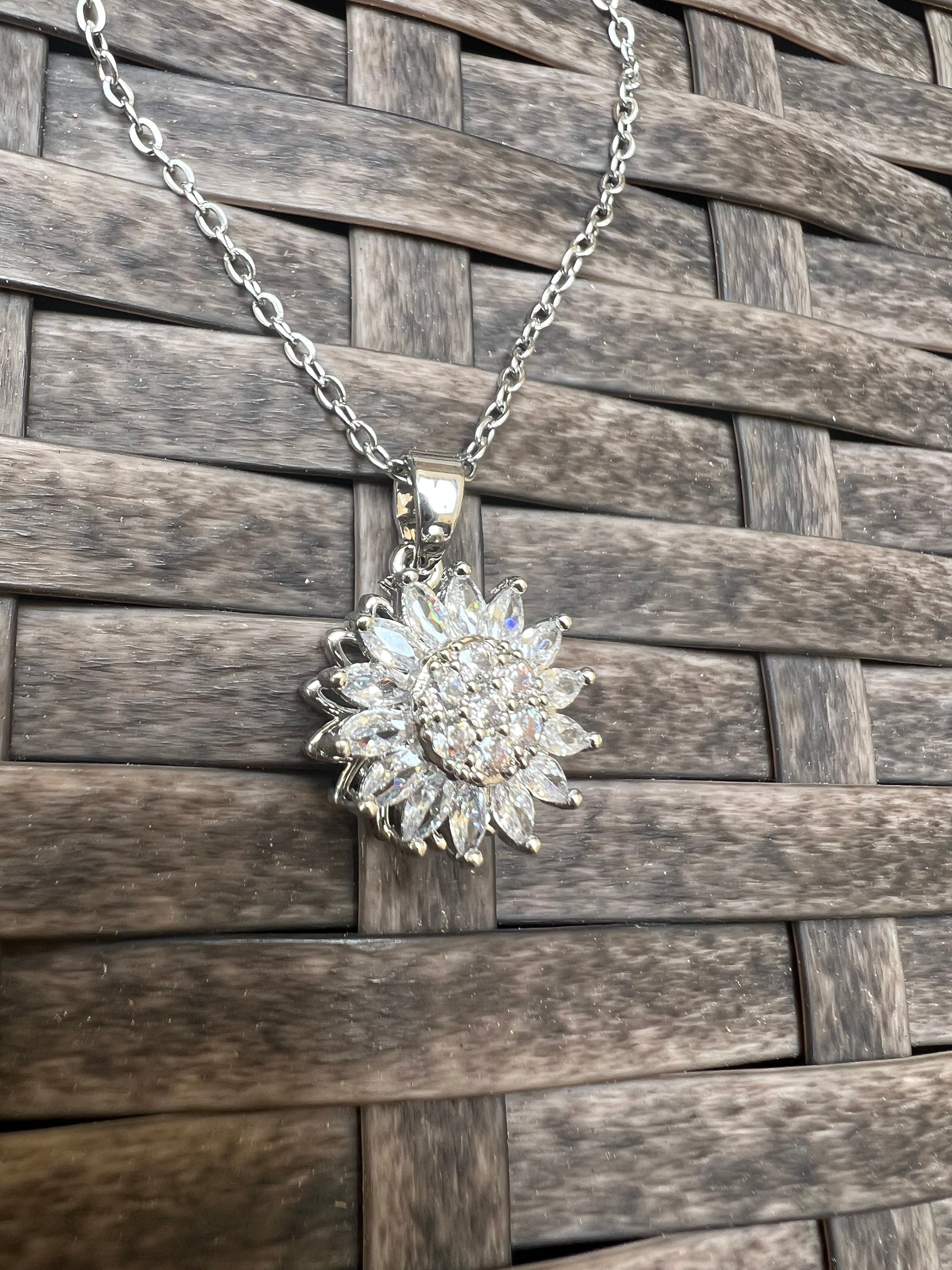 Spinning Silver Sunflower Necklace, Silver Sunflower Spinner Necklace ...