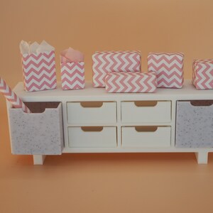 Miniature Pink and White Gifts | Miniature Gift Set 7pc | Miniatures ...