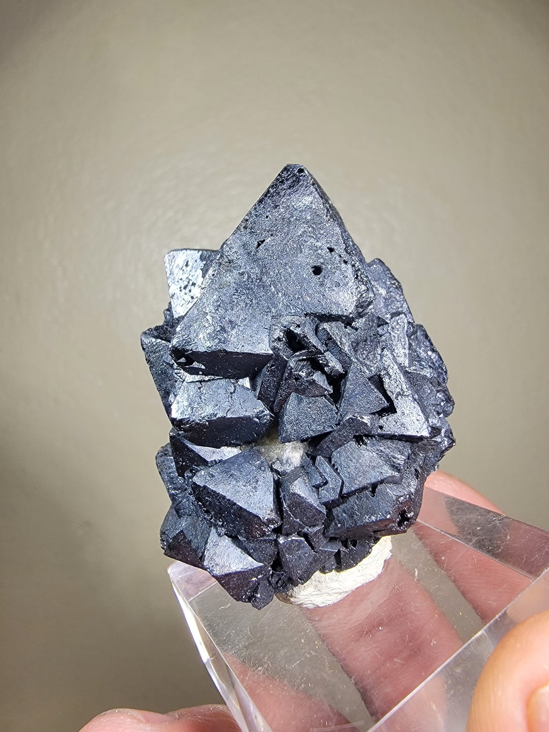 Large Magnetite Crystal Ensemble Exceptional Mineral Specimen 6x5x4 Cm ...
