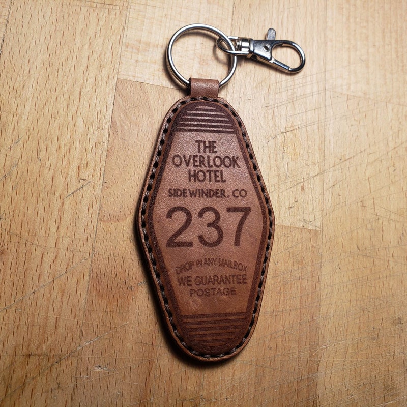 Vintage Hotel Keychain - Etsy