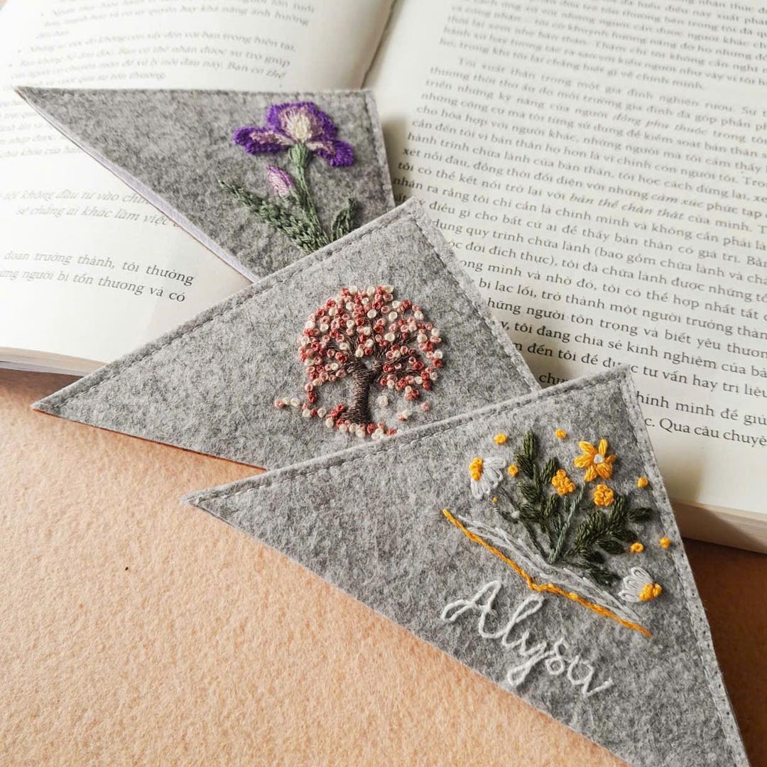 Personalized Felt Corner Bookmark: Hand Embroidered Floral Gift - Etsy