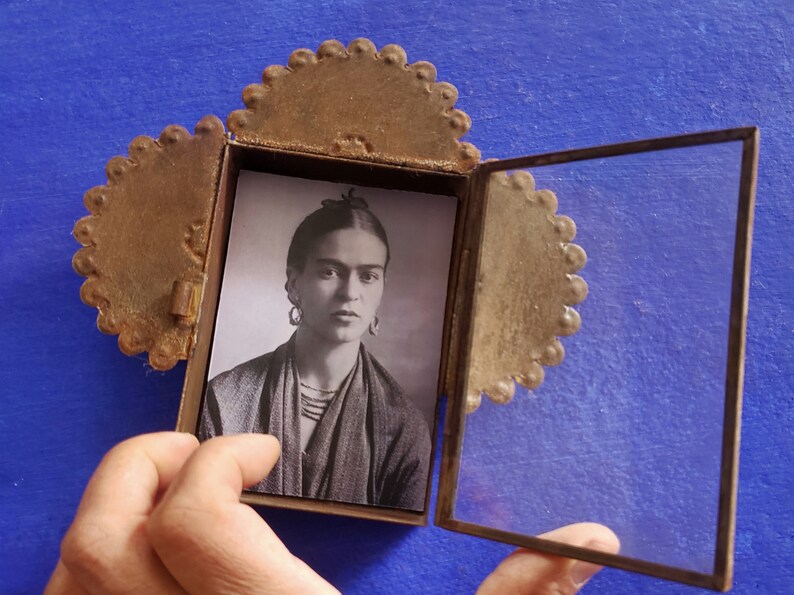 Nicho Rústico Mexicano De Hojalata, Frida Kahlo, Artista Mexicana, Foto ...