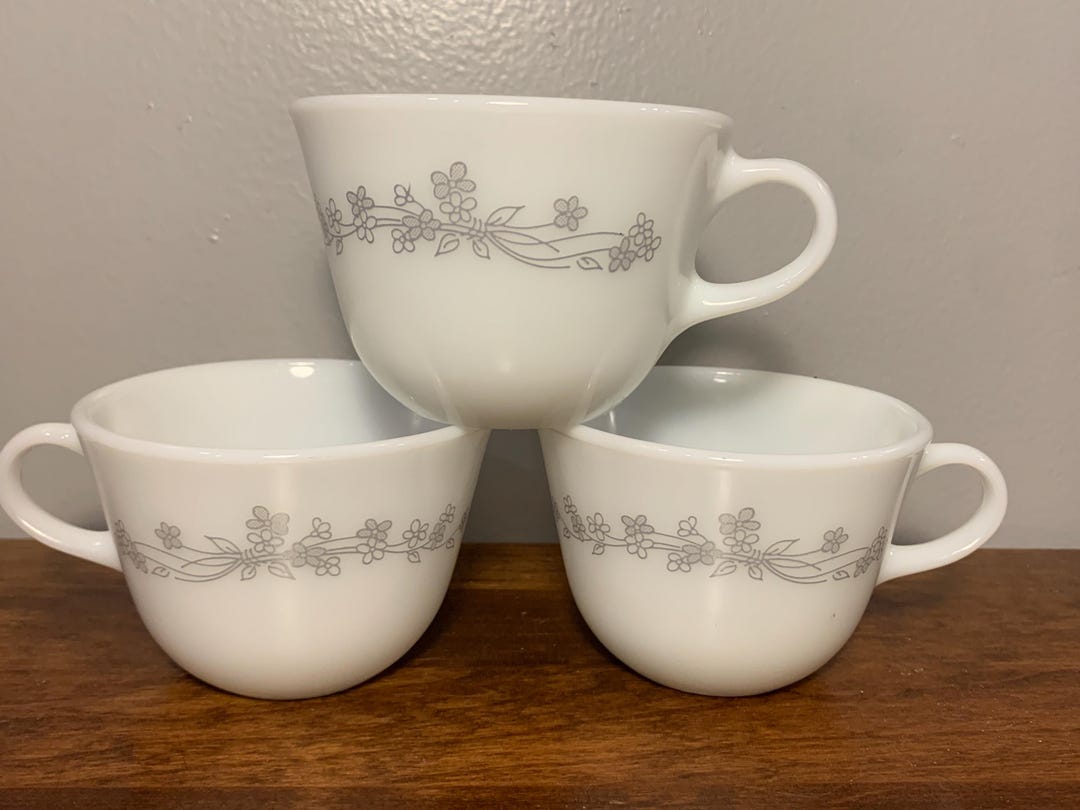 3 Vintage Corning Corningware Gray Ribbon Bouquet Milk Glass Coffee Tea ...