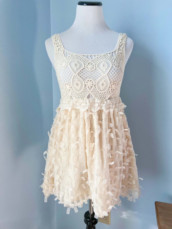Vintage light beige/ivy mini dress, super dreamy, sup… - Gem