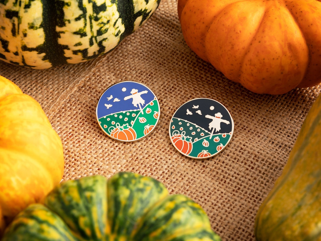 Pumpkin Patch Enamel Pin // Halloween Brooch // Spooky Autumn Fall Pin ...