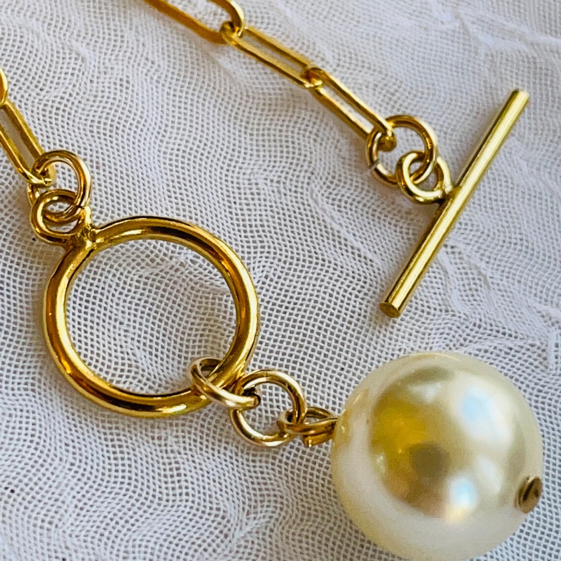 Gold paperclip toggle necklace Pearl necklace Chunky gold | Etsy
