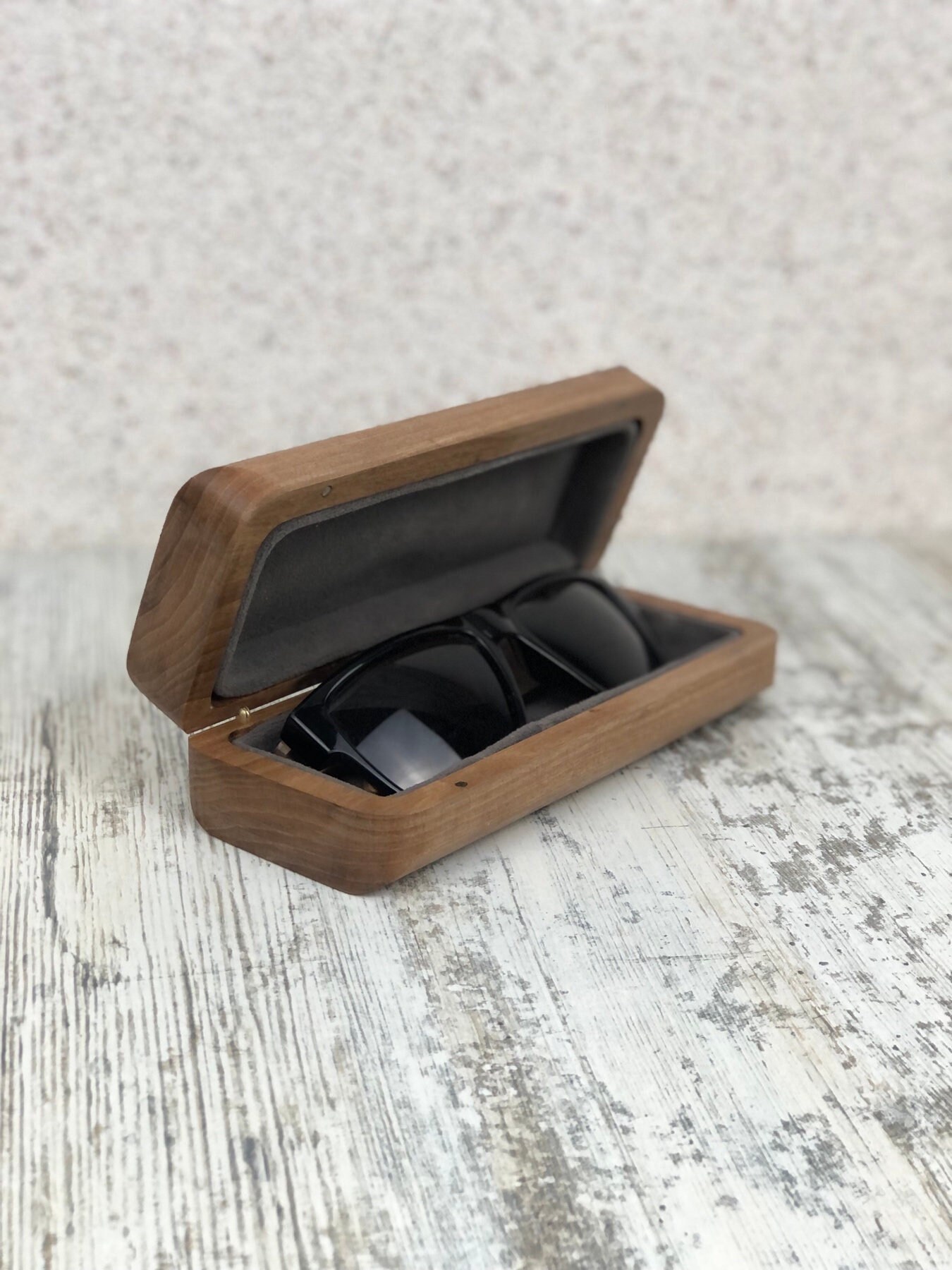 Classic Eyeglasses Box, Retro Spectacle Holder, Wooden Glasses Case ...