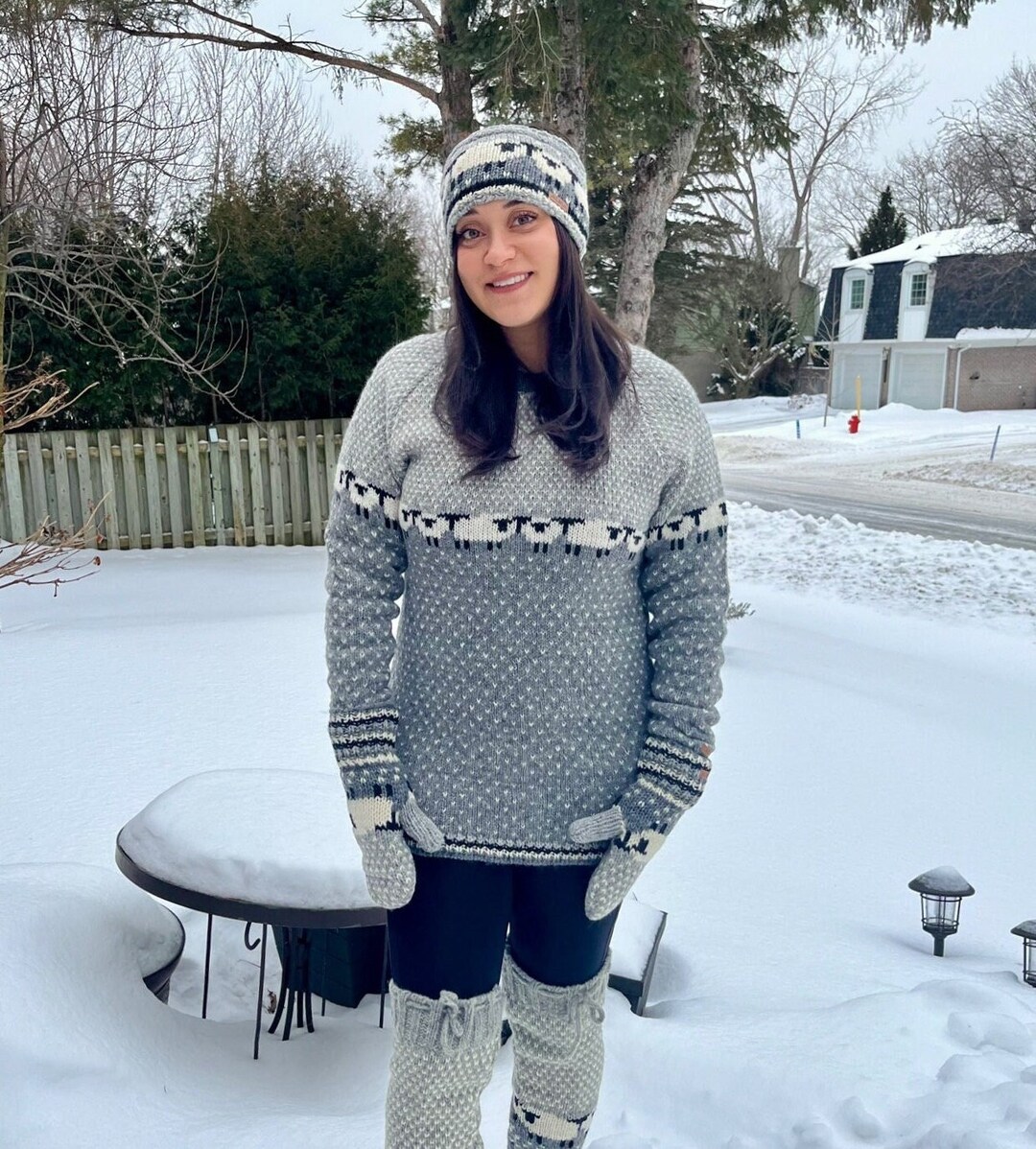 100% Genuine Soft Lamb Wool Women's Cosy Herd of Sheep Design Hand Knitted Jumper Nordic Sweater ...