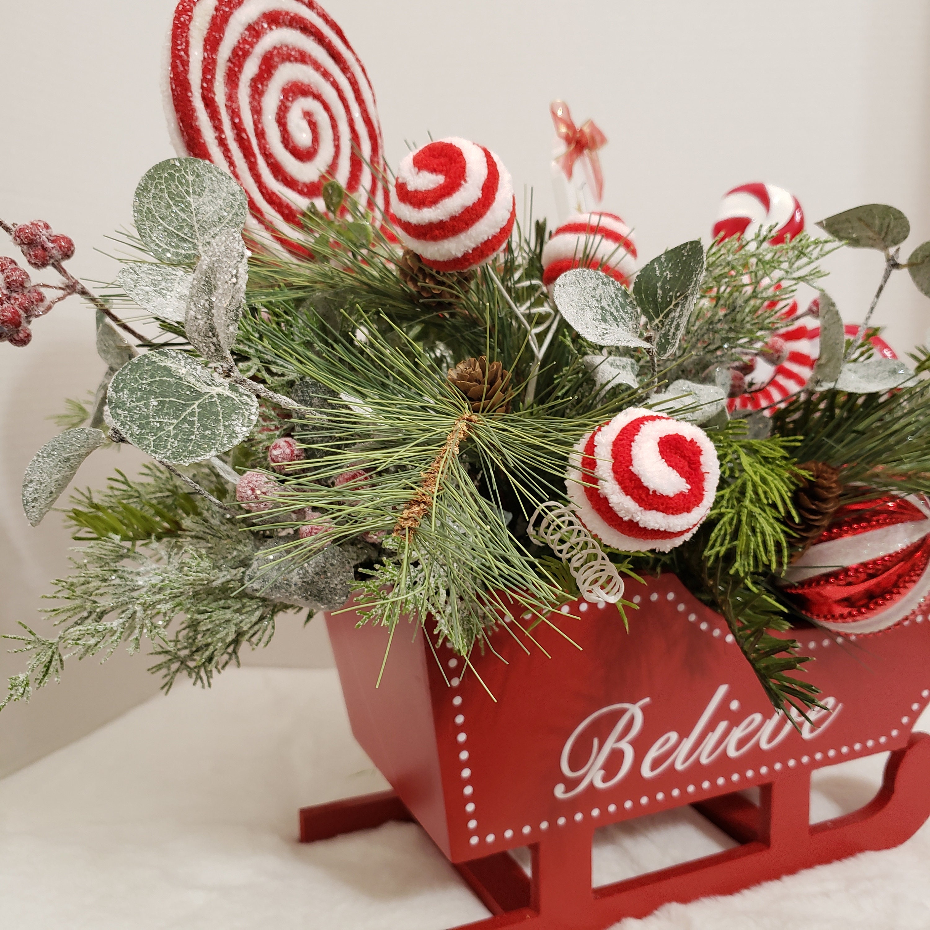 Christmas Sleigh, Peppermint Accents, Christmas Decorations, Peppermint ...