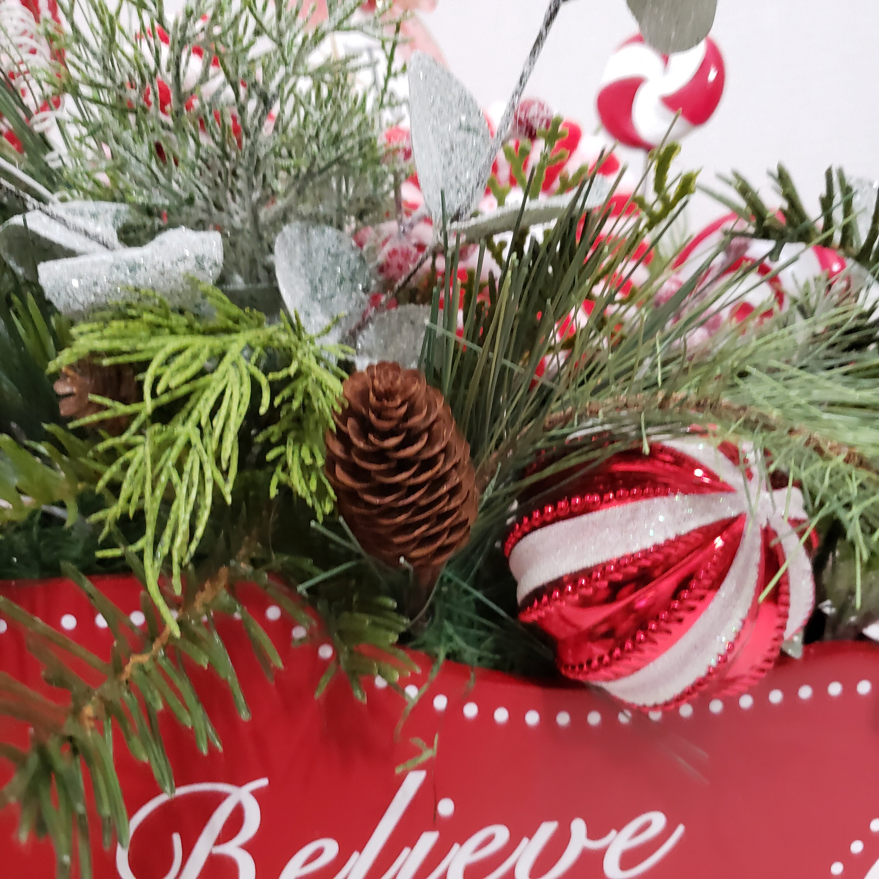 Christmas Sleigh, Peppermint Accents, Christmas Decorations, Peppermint ...