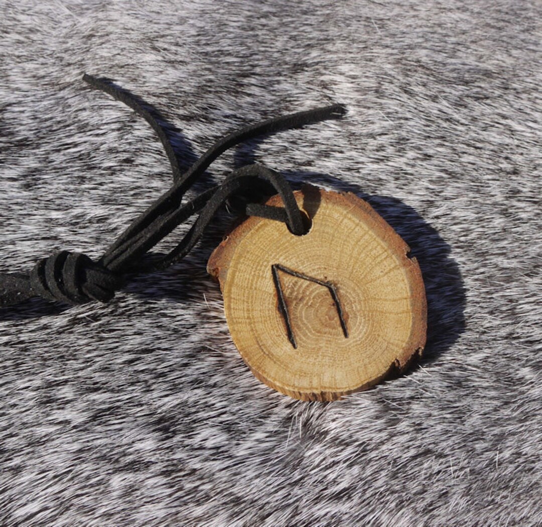 Uruz Runic Pendant Viking, Norse, Runes - Etsy