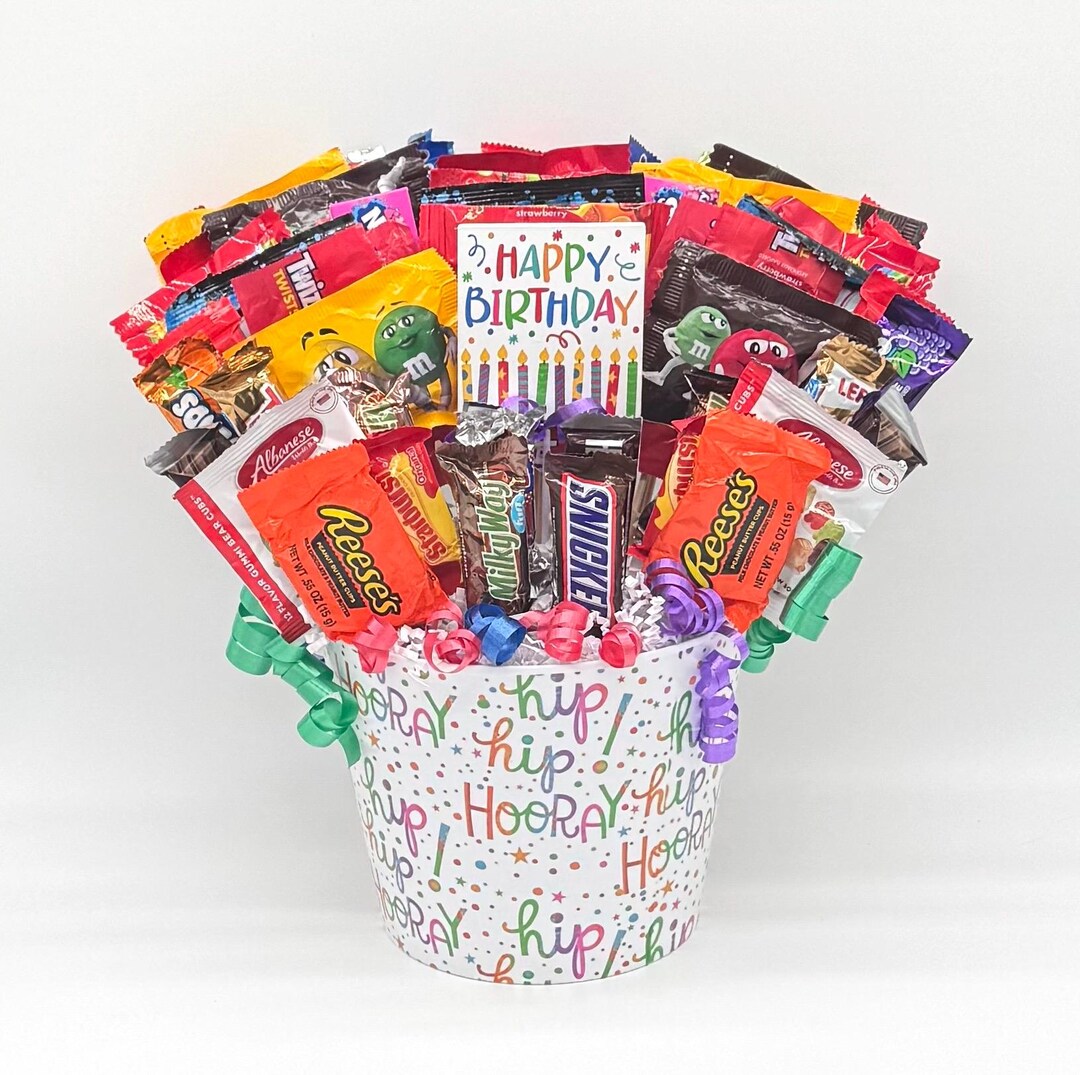 Large Birthday Candy Bouquet: 50-piece Fun Size Candy Mix - Etsy