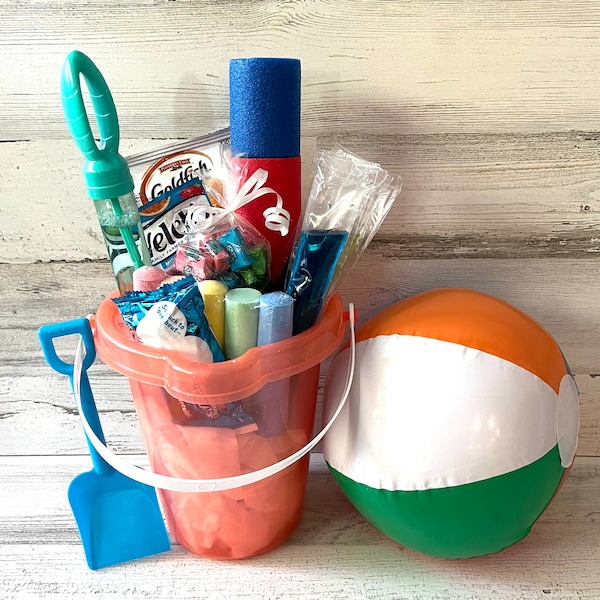 Summer Gift Basket - 60+ Gift Ideas for 2024