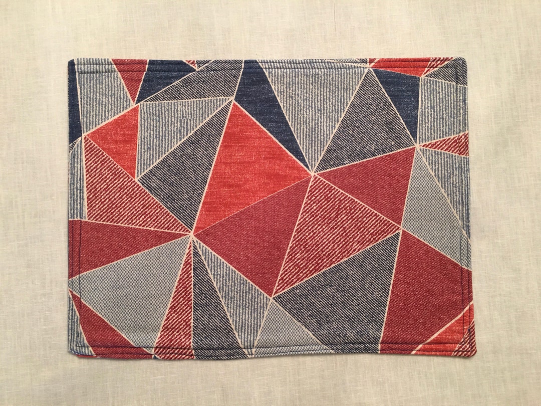 Triangle Placemats (set of 2 or 4) - Etsy