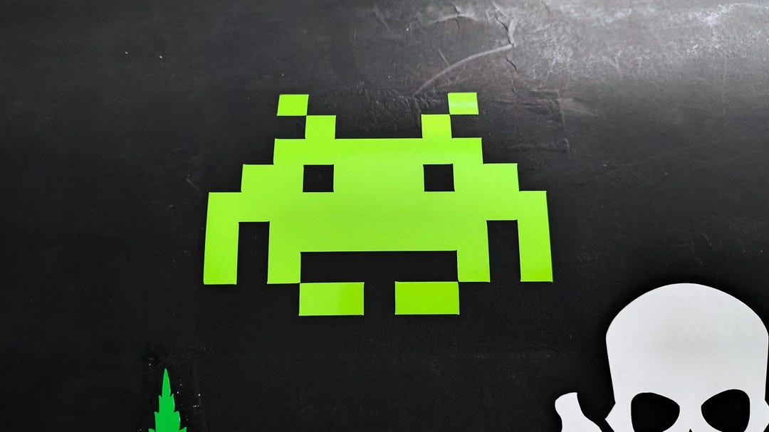 Retro Alien Vinyl Decal – Pixel Space Invader Arcade Sticker Custom ...