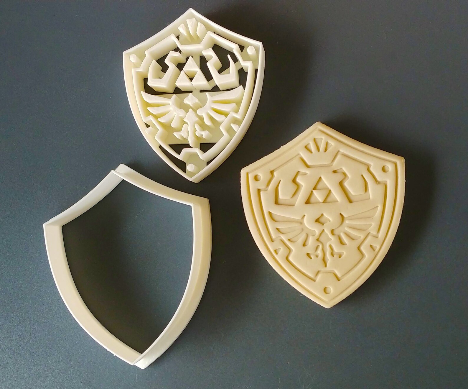 Legend of Zelda - Cookie Cutters - Fondant Cutter - Shield - Majora's ...