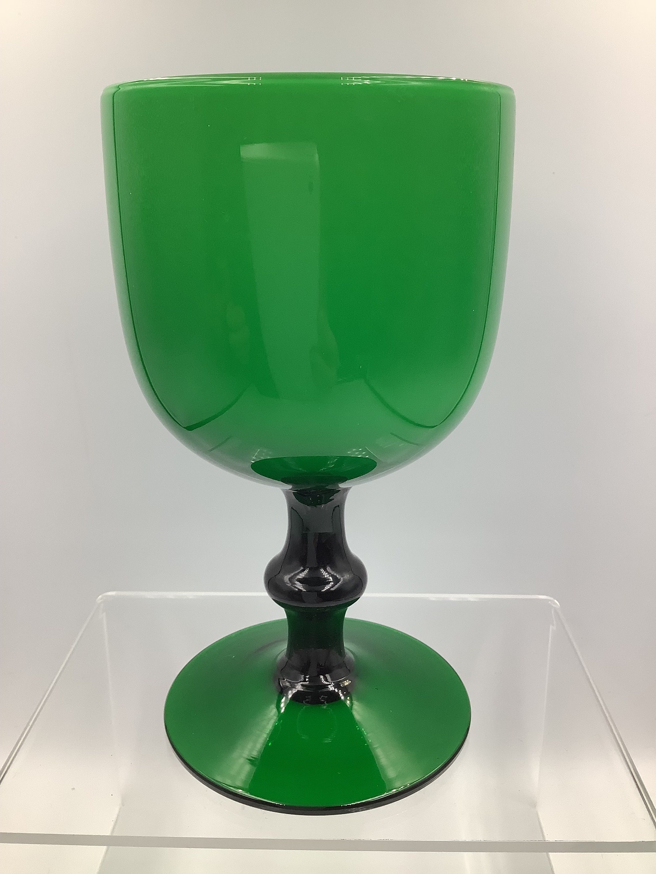 8 Vintage Carlo Moretti Italy Green White Cased Glass Wine Glasses - Etsy