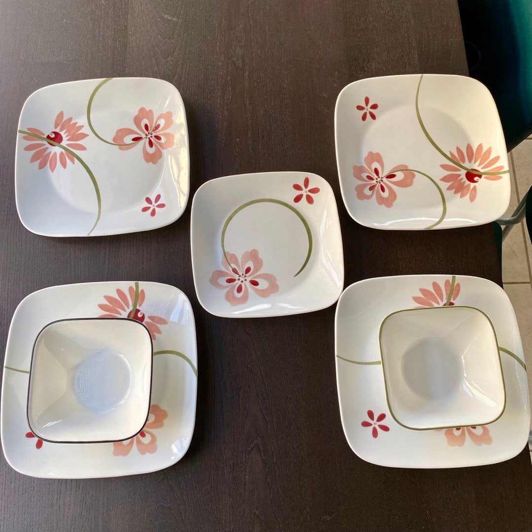 Corelle Pretty Pink 6pc Set, 4 Corelle Square Pretty Pink Dinner Plates ...