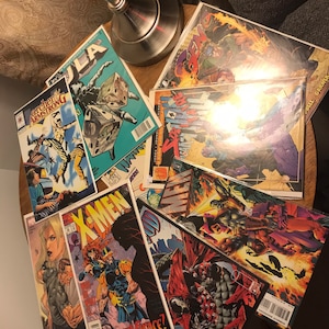 Lot of 9 1990s Comic Books Vintage Comic Book Lot X-men JLA Gen 13 ...