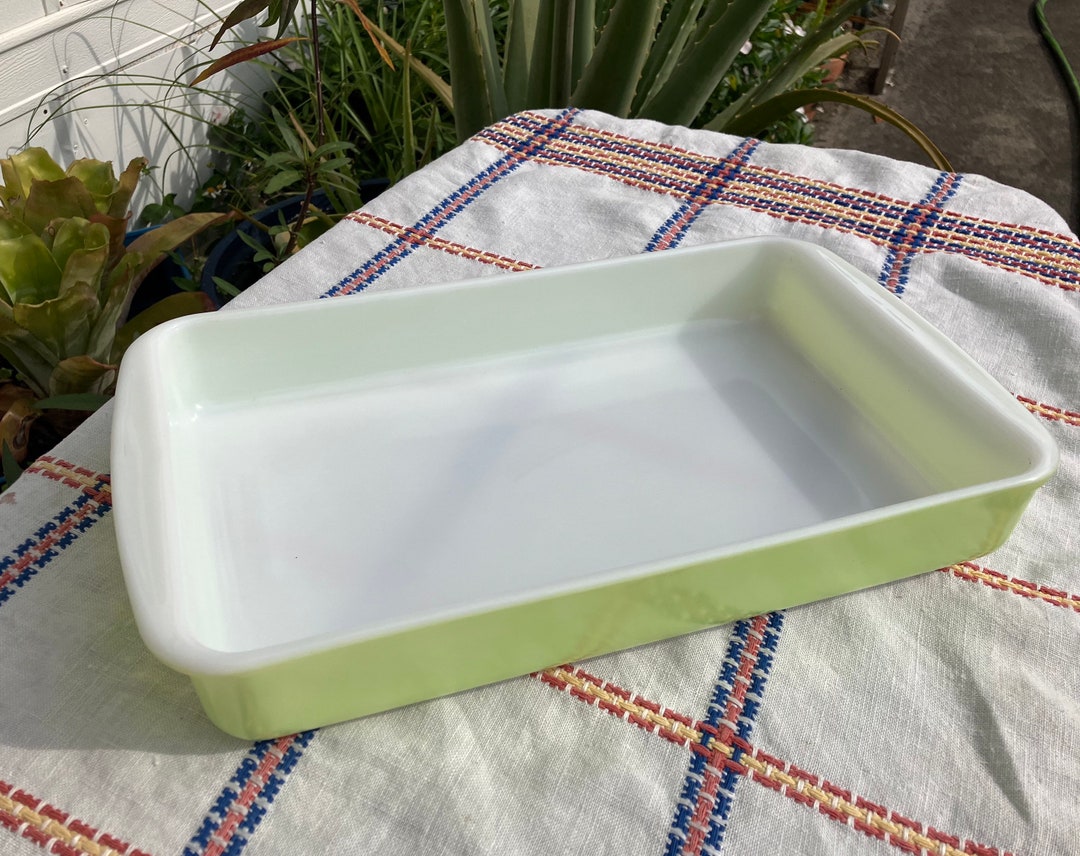 HTF Pyrex Lime Green 2qt Baking Pan Vintage Pyrex 232 Lime Green ...