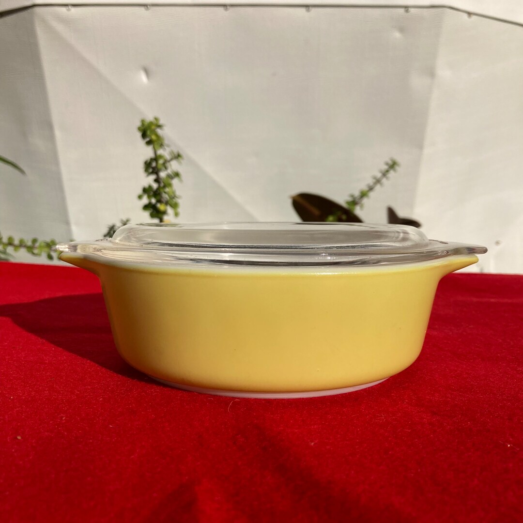 Pyrex Verde Yellow 471 Cinderella Casserole With Lid 1 Pint, Vintage ...