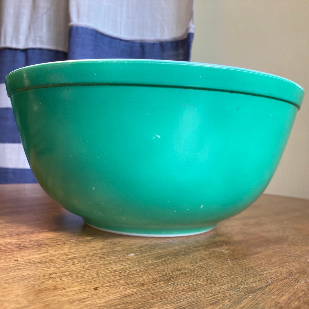 Vintage Pyrex Primary Green 403 Bowl, Vintage Primary Green Pyrex 403 ...