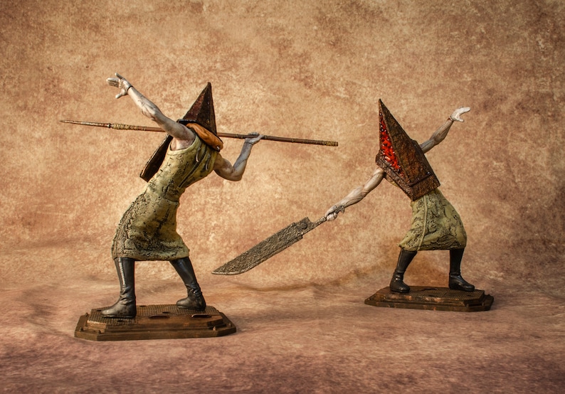 Pyramid Head - Silent Hill 2 - Mannequin (optional) - 1:10 Scale Figure ...