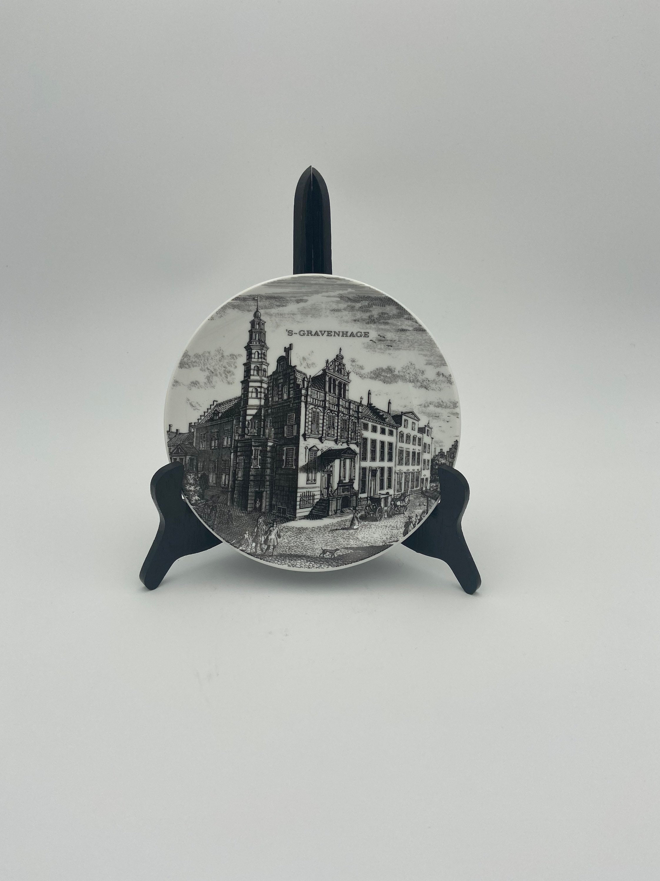 2 Vintage Focke & Meltzer Ceramic Plates of Famous Buildings in the ...