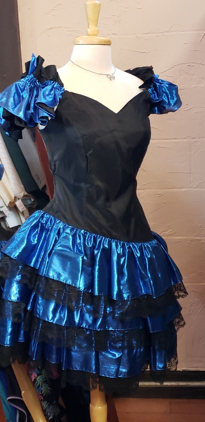 Do YOU LOVE ME Vintage 90's Iridescent Blue Hilo Black Lace off ...