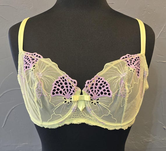 Vintage French Simone Perele Lace Demi Cup Bra - Gem