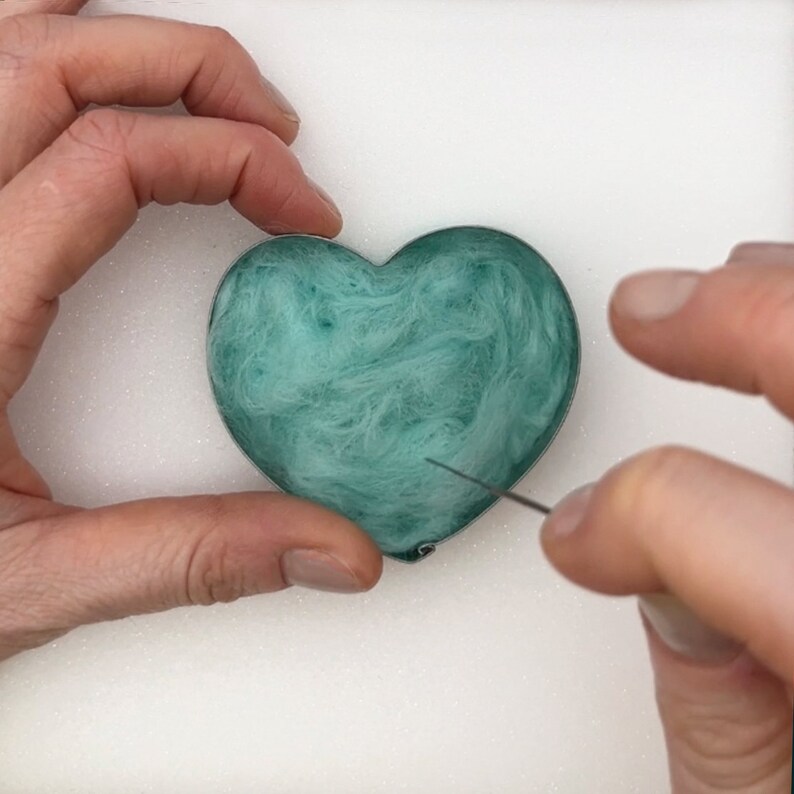Needle Felting Kit – Floral Heart Decorations, Natural Wool Fibres - Etsy
