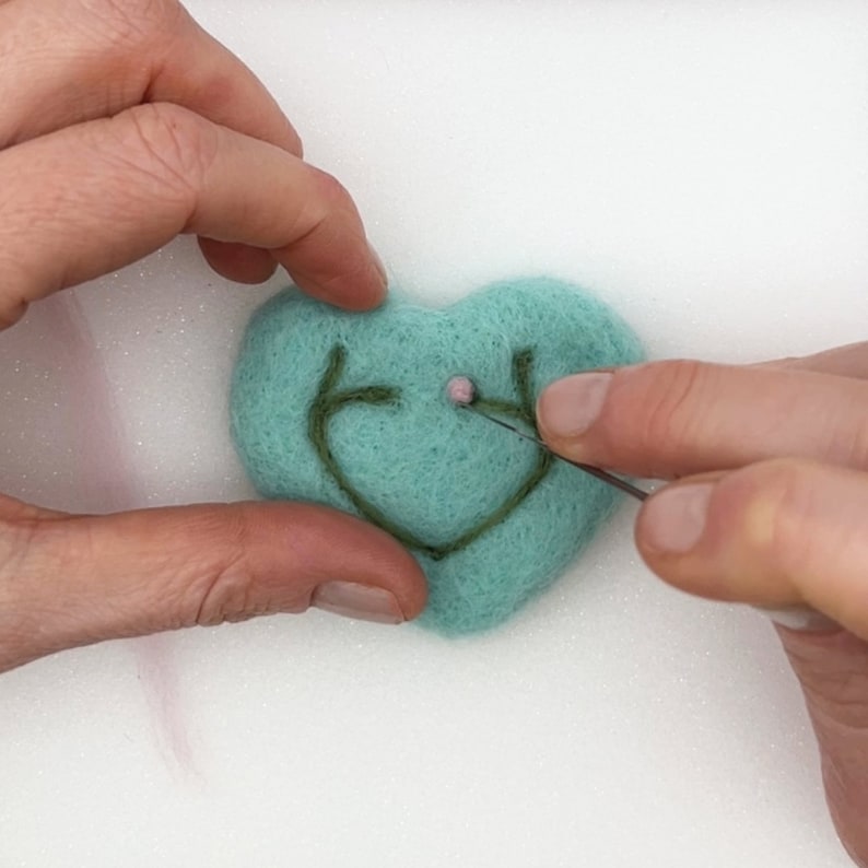 Needle Felting Kit – Floral Heart Decorations, Natural Wool Fibres - Etsy