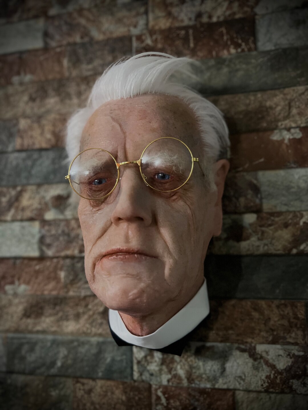 1.1 Silicone Wall-hanger Father Merrin - Etsy