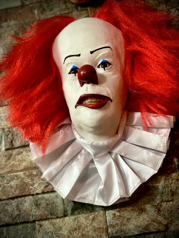 Es 1990 Pennywise Sideshow IT (1990) 1:6 Scale Pennywise Collectible
