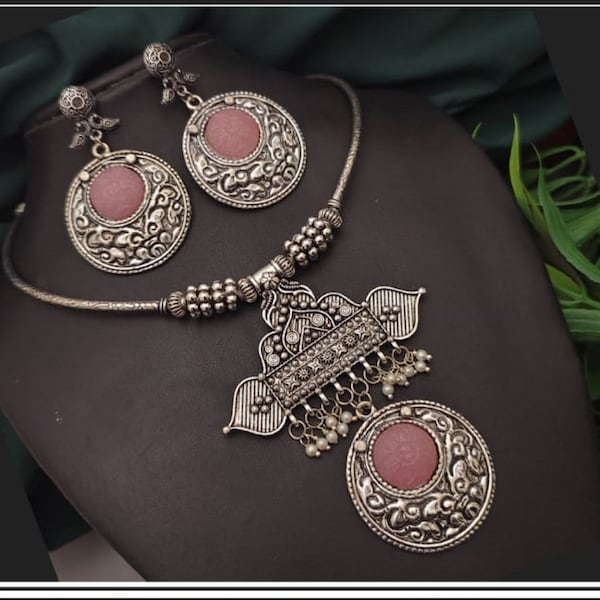 Gold Hasli Necklace - Etsy