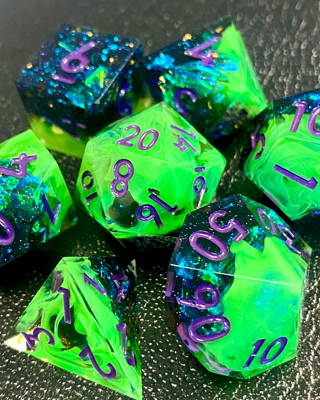 Witch Bolt new-cosmic Swirled Electric Green Swirl/black Sharp Edge ...