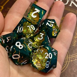 Maelstrom: Treasure All New 'geode' Style 7 Piece Sharp Edge Dice Set ...