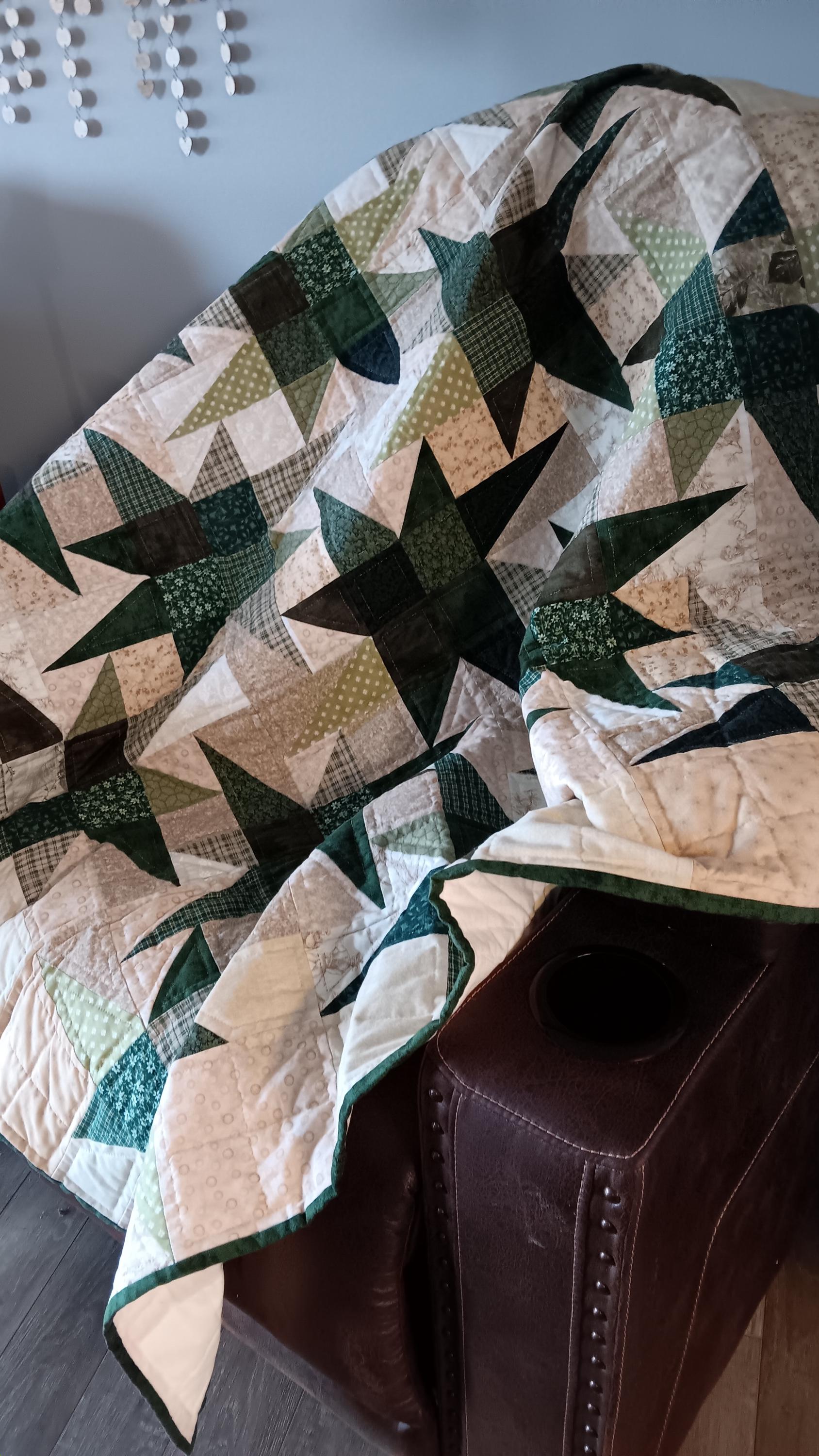 Bold Green Stars Throw Quilt 52" X 66" - Etsy