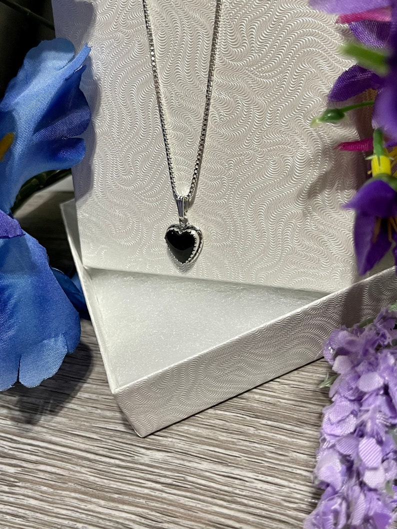 Black Onyx Heart Pendant Necklace/black Stone Heart Charm - Etsy