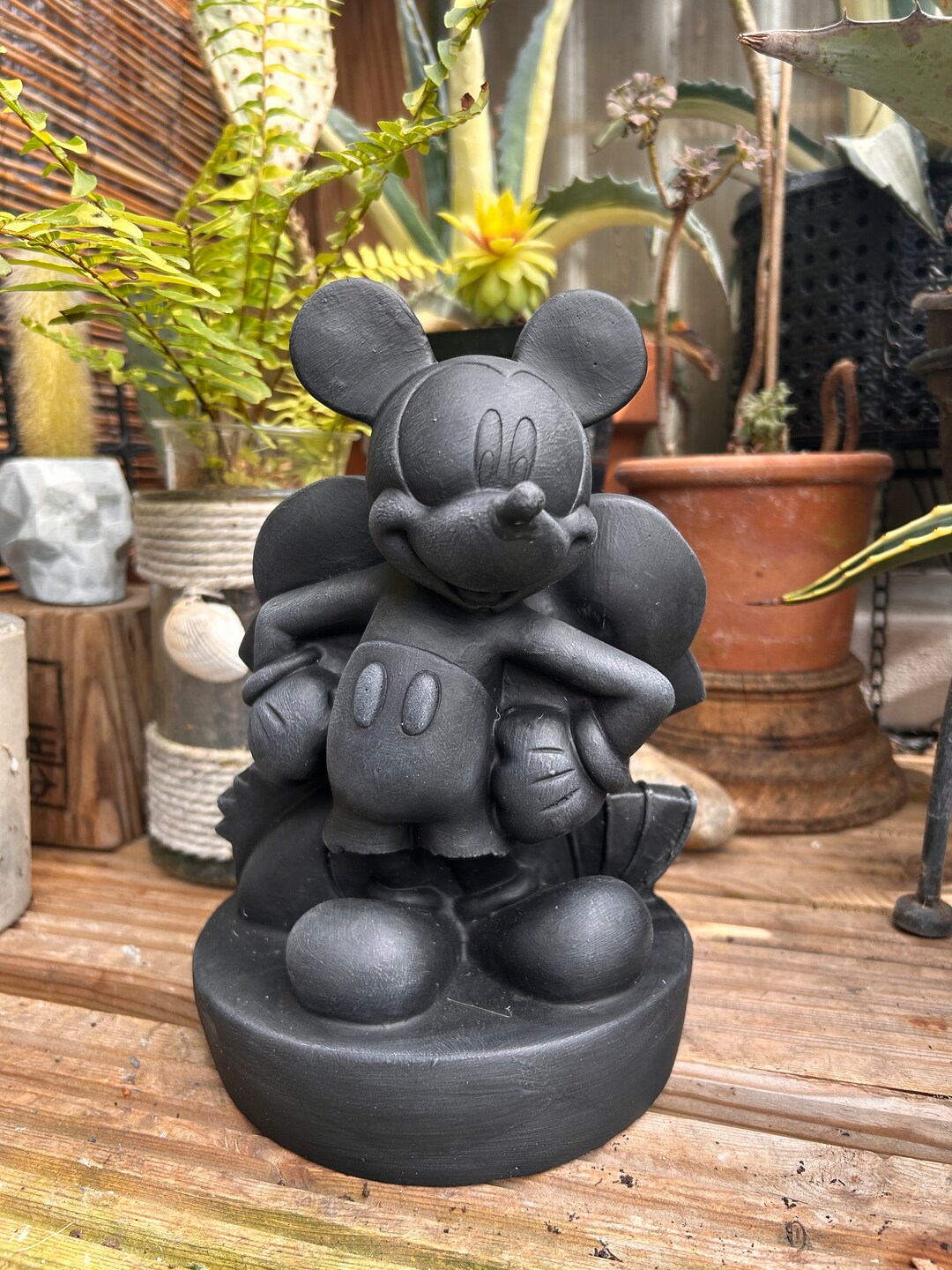 Stone/cre Disney Style Large Clockwork Mickey Posing Statue Figure ...