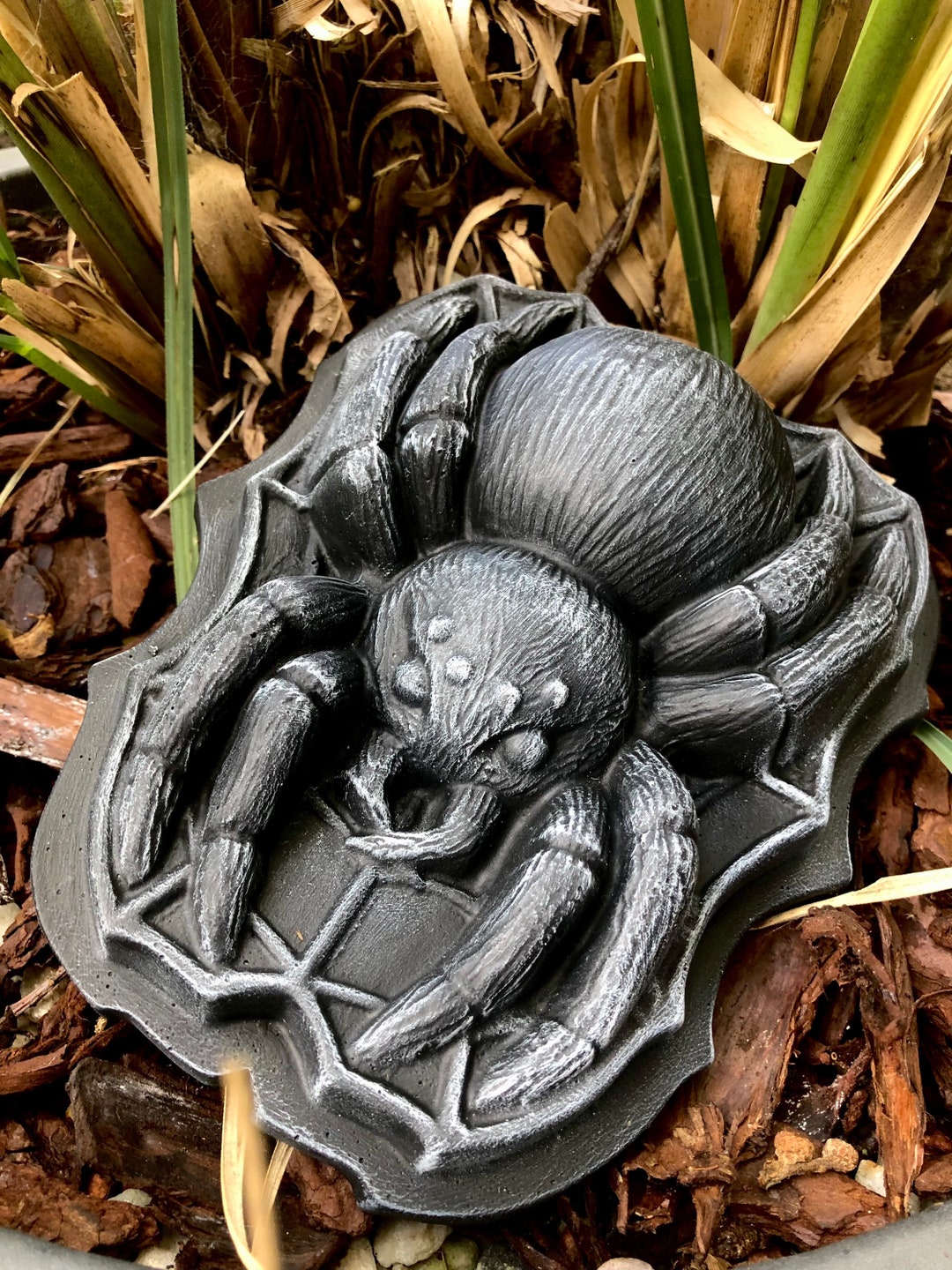 Stone/cre Large Tarantula Spider Garden Statue or Home Decor-handmade ...