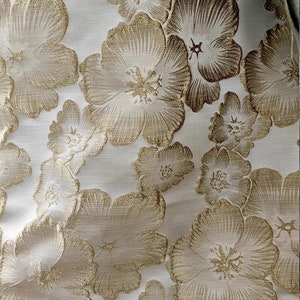 Golden Flower Jacquard Fabric Embossed Bloom Textured Fabric for Party ...