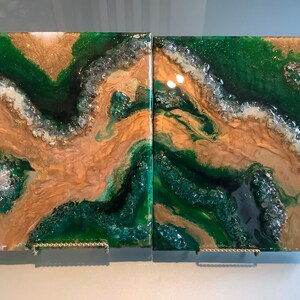 Emerald Green Geode Set, Resin and Crystal Art Decor, Table Centerpiece ...