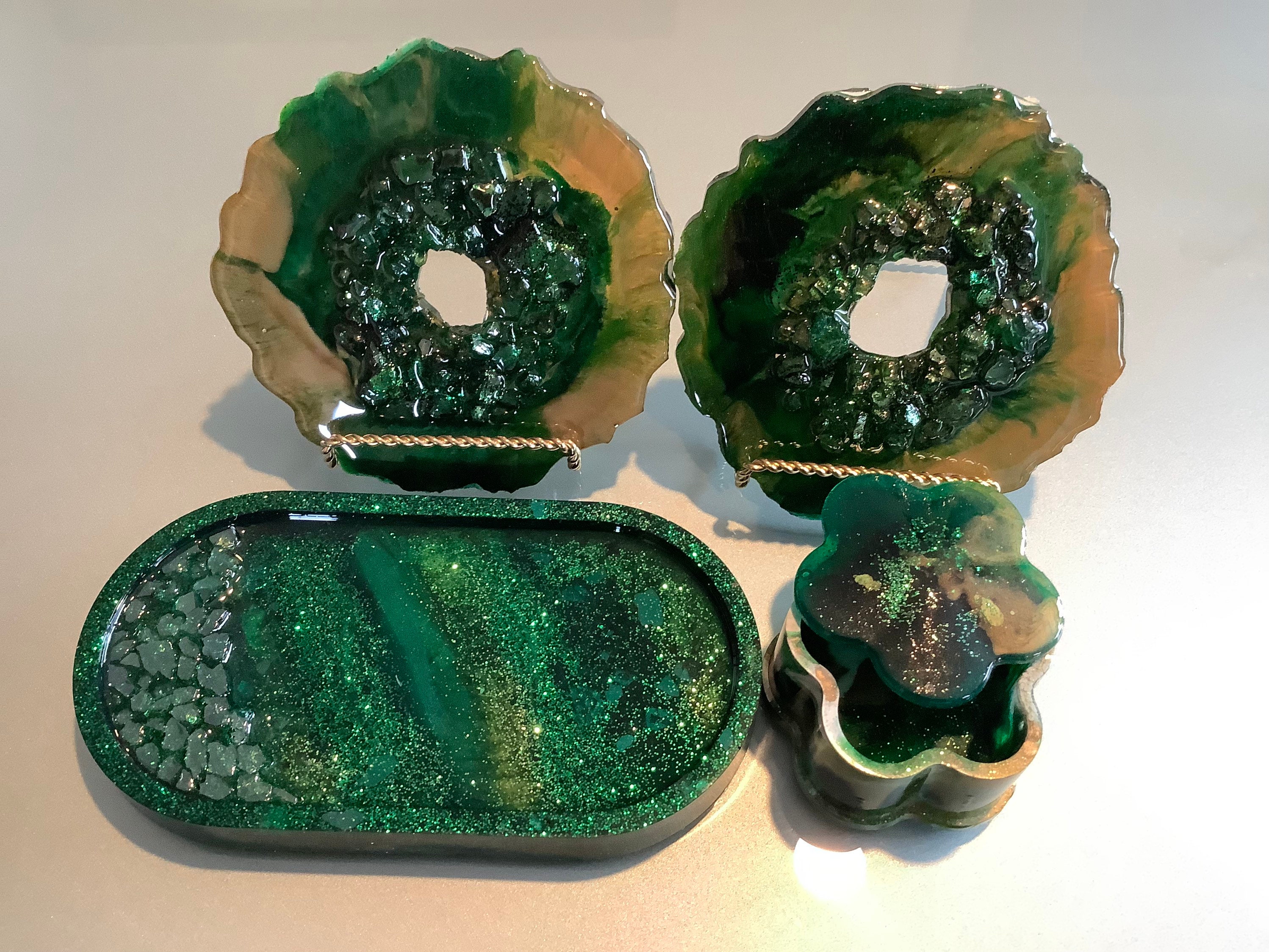 Emerald Green Geode Set, Resin and Crystal Art Decor, Table Centerpiece ...