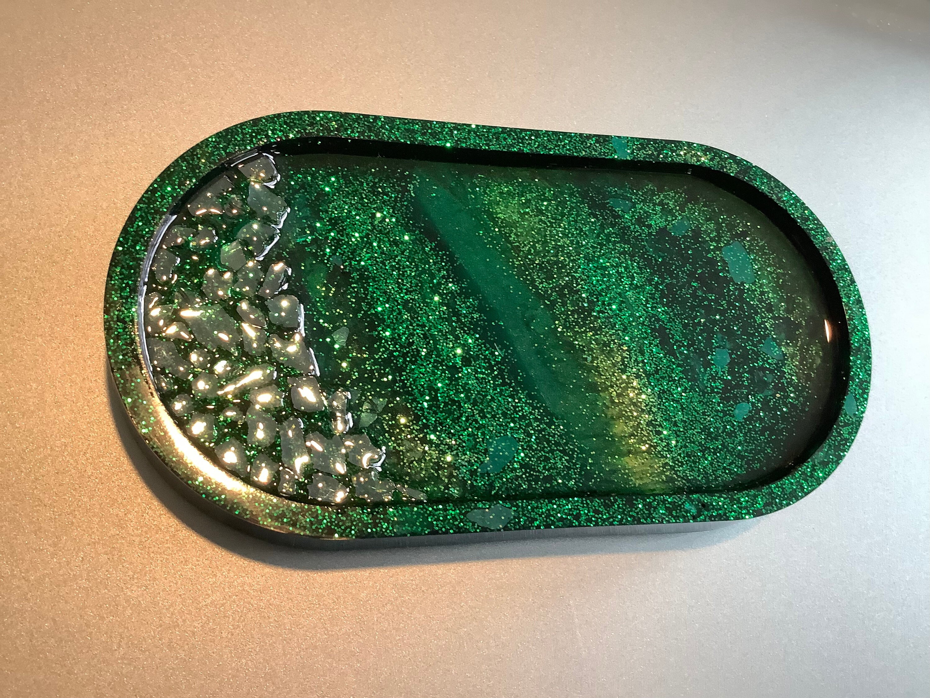 Emerald Green Geode Set, Resin and Crystal Art Decor, Table Centerpiece ...