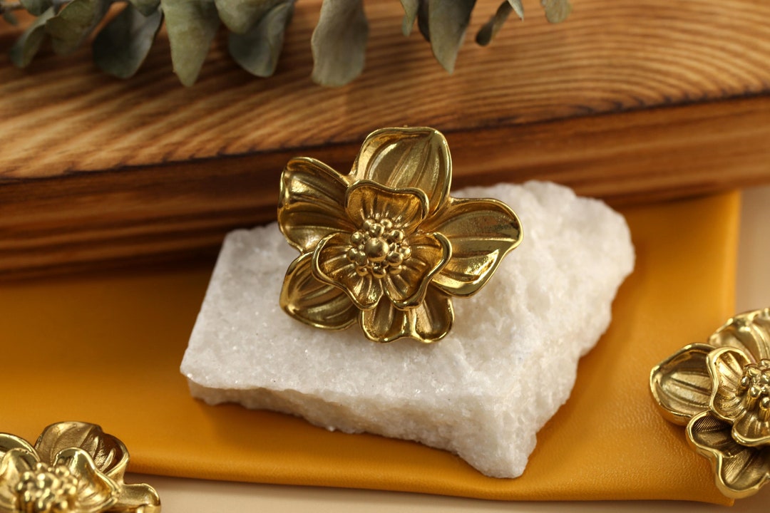 Solid Brass Flower Knobs Cupboard Drawer Pulls Wardrobe Knob Unique Cabinet Knobs Modern Drawer ...